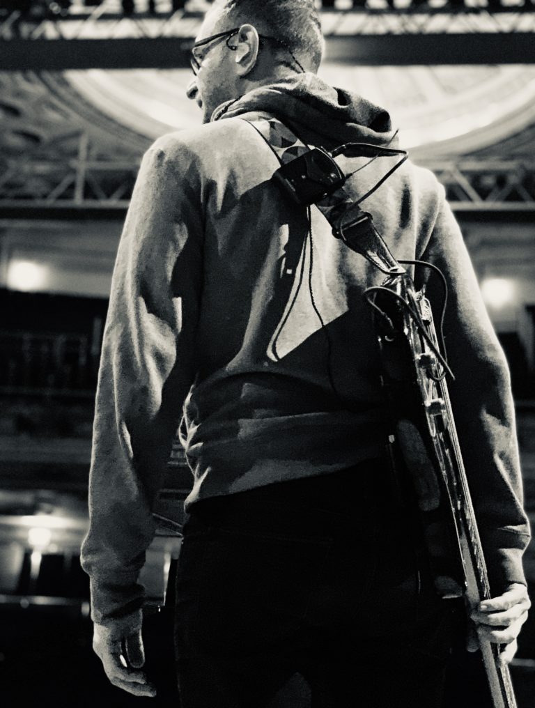 JesseCook.com | The official website of Jesse Cook, featuring tour ...